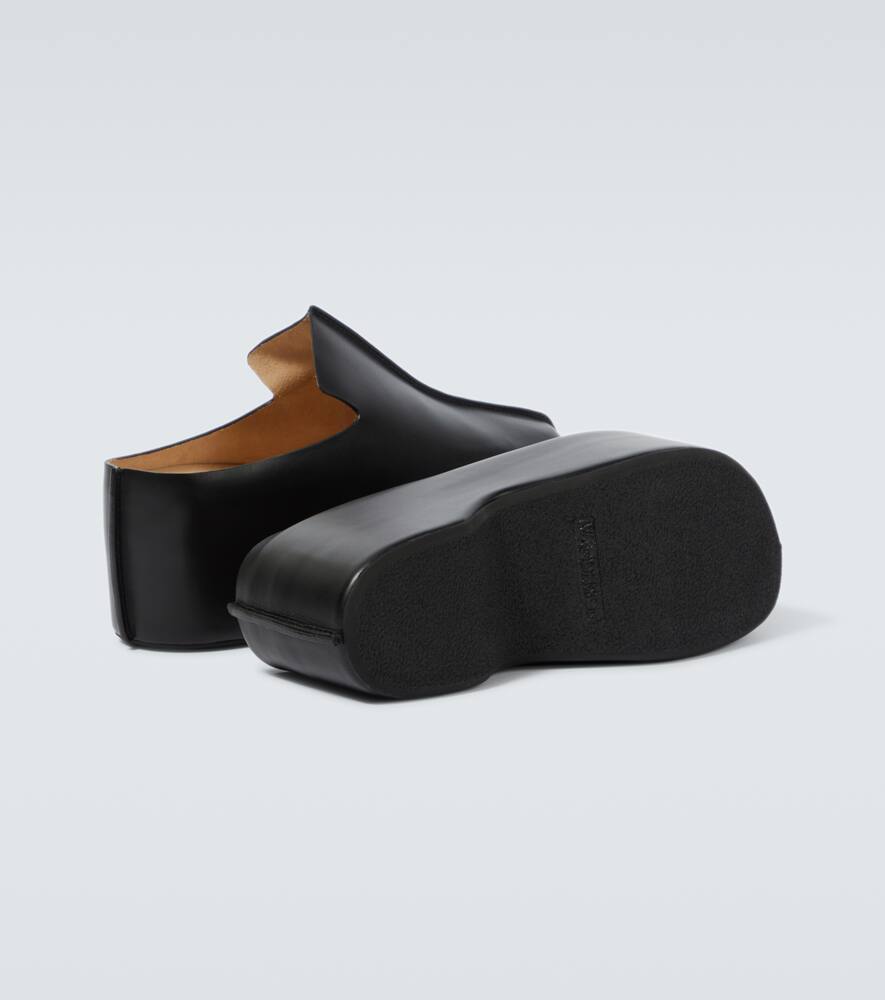 JW Anderson Leather Platform Clog in Black | Smart Closet