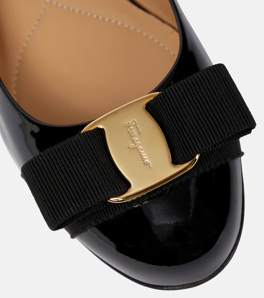 Varina Patent Leather Ballet Flats in Black - Ferragamo | Mytheresa