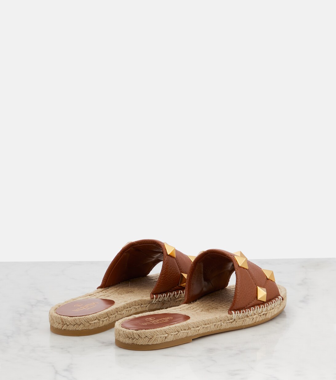 Roman Stud Leather And Raffia Slides in Neutrals - Valentino Garavani ...