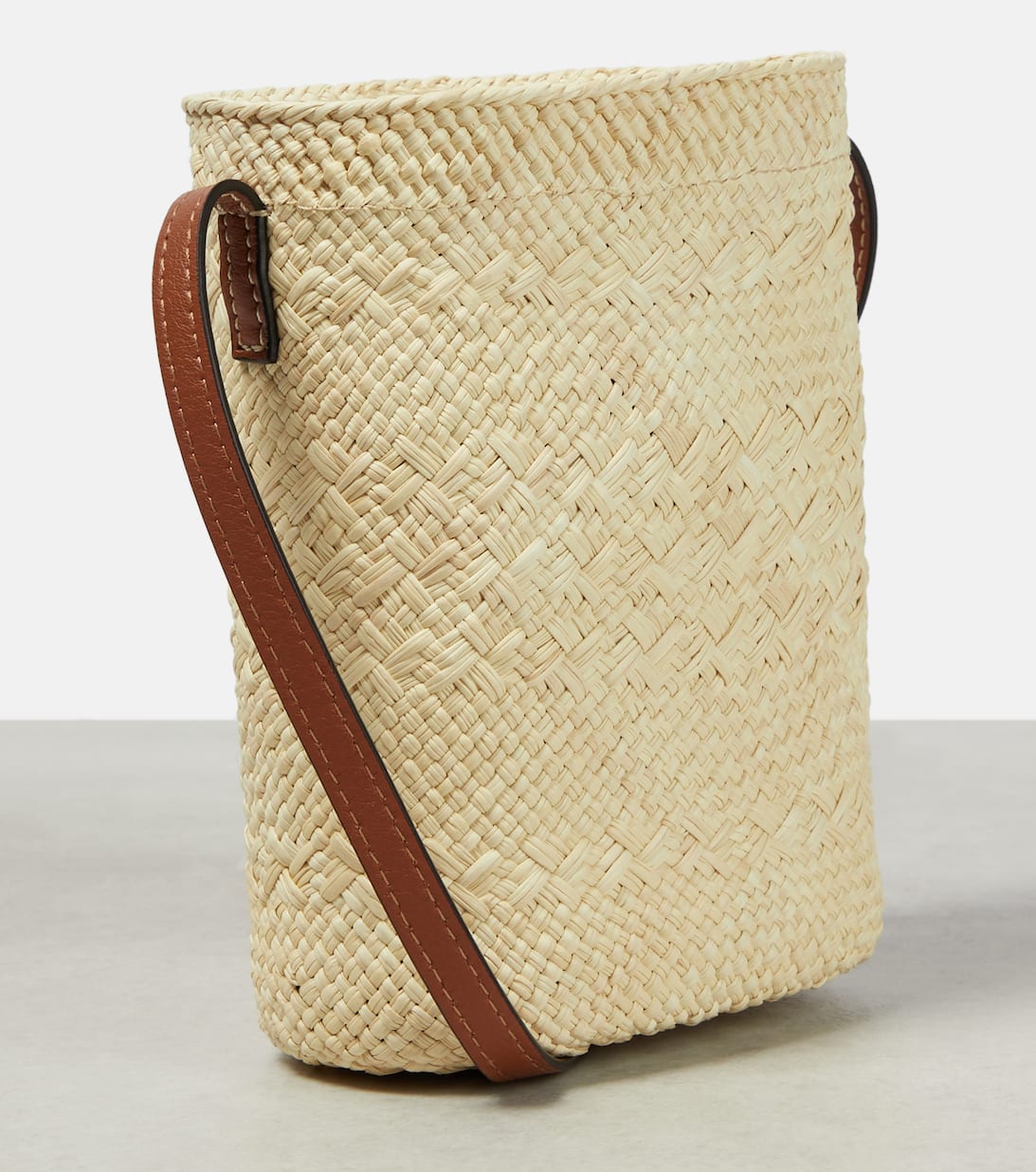 Anagram Woven Bucket Bag in Beige - Loewe | Mytheresa