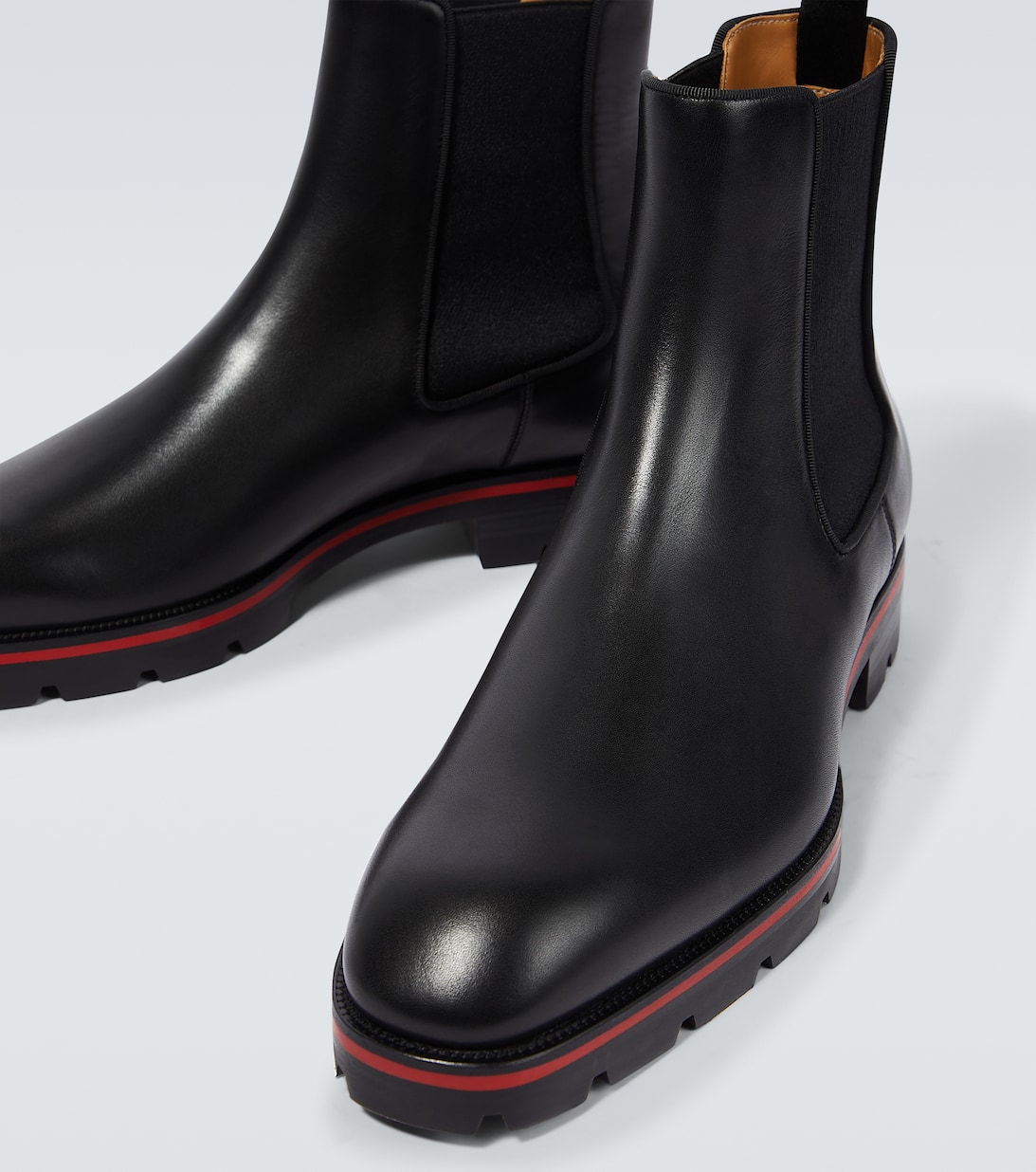 Alpinono Leather Chelsea Boots in Black - Christian Louboutin | Mytheresa