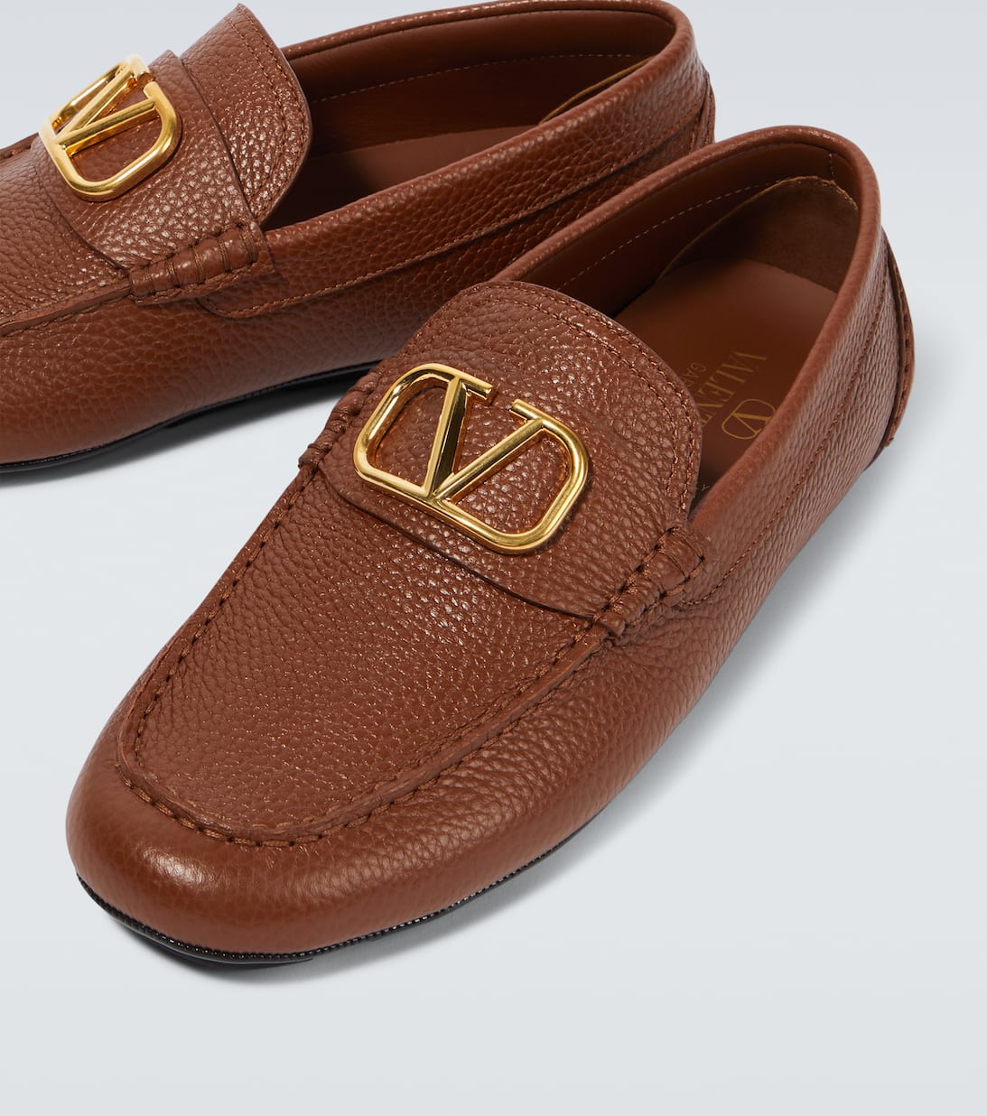 V Logo Leather Loafers in Brown - Valentino Garavani | Mytheresa