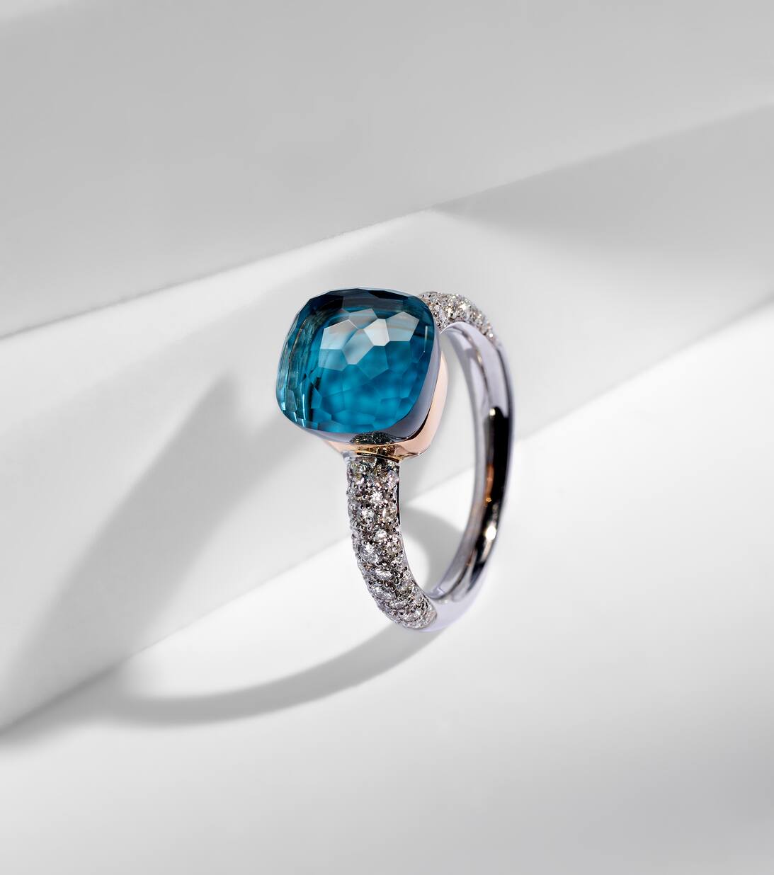 Nudo Ring Classic Aus 18 Kt Weiss Und Rosegold Mit London Blue Topas ... Nudo Ring Classic Aus 18 Kt Weiss Und Rosegold Mit London Blue Topas ...