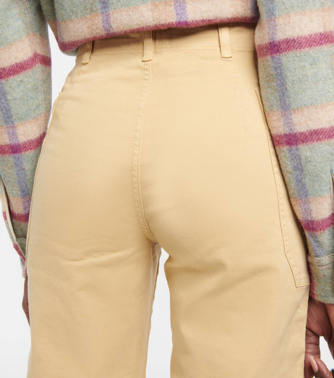 High Rise Cropped Cargo Pants in Beige - Frame | Mytheresa