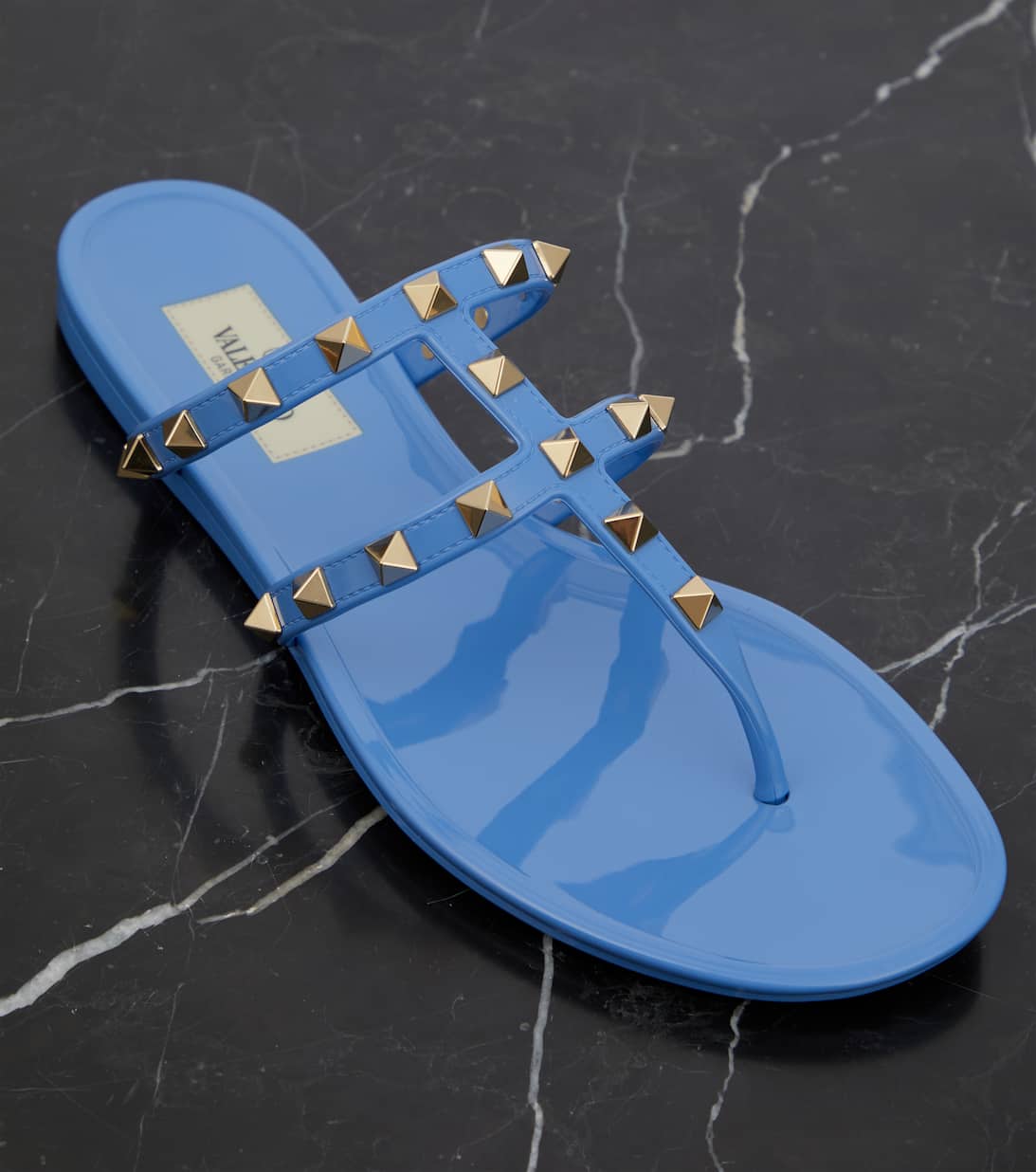 Rockstud Rubber Sandals in Blue - Valentino Garavani | Mytheresa