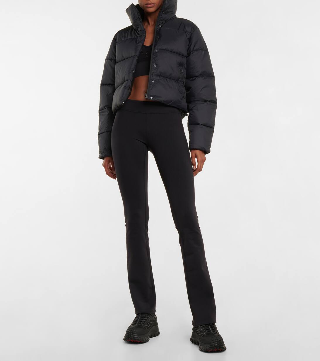 Cropped Puffer Jacket in Black - Alo Yoga | Mytheresa