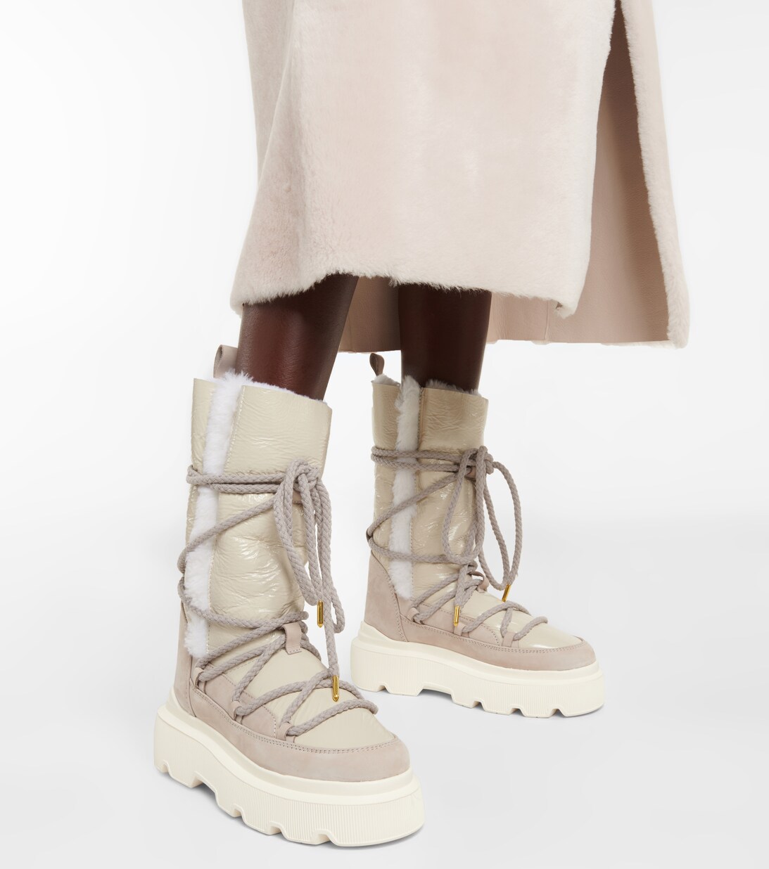Leather Shearling Trimmed Snow Boots in White - Inuikii | Mytheresa