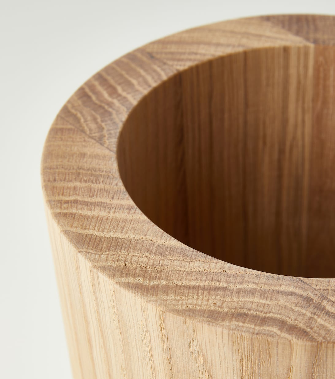 Busk Oak Vase in Beige - Michael Verheyden | Mytheresa