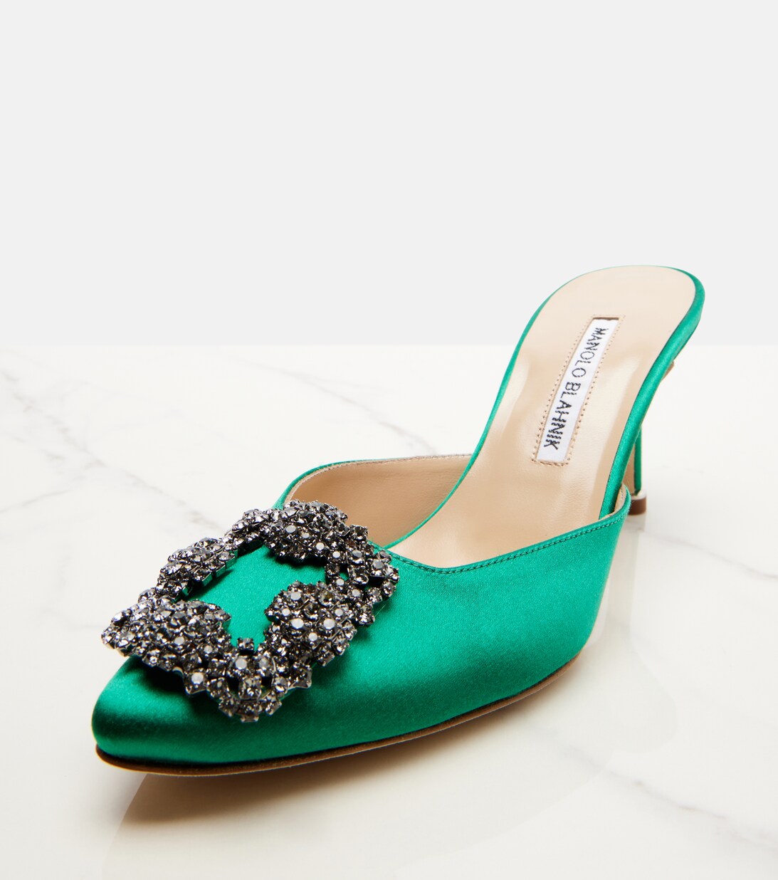 Hangisimu 70 Embellished Satin Mules in Green - Manolo Blahnik | Mytheresa
