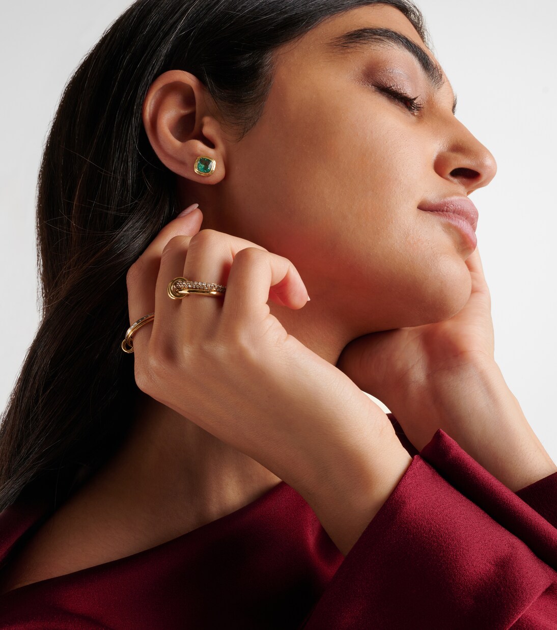 18kt gold stud earrings with emerald in gold - Octavia Elizabeth ...