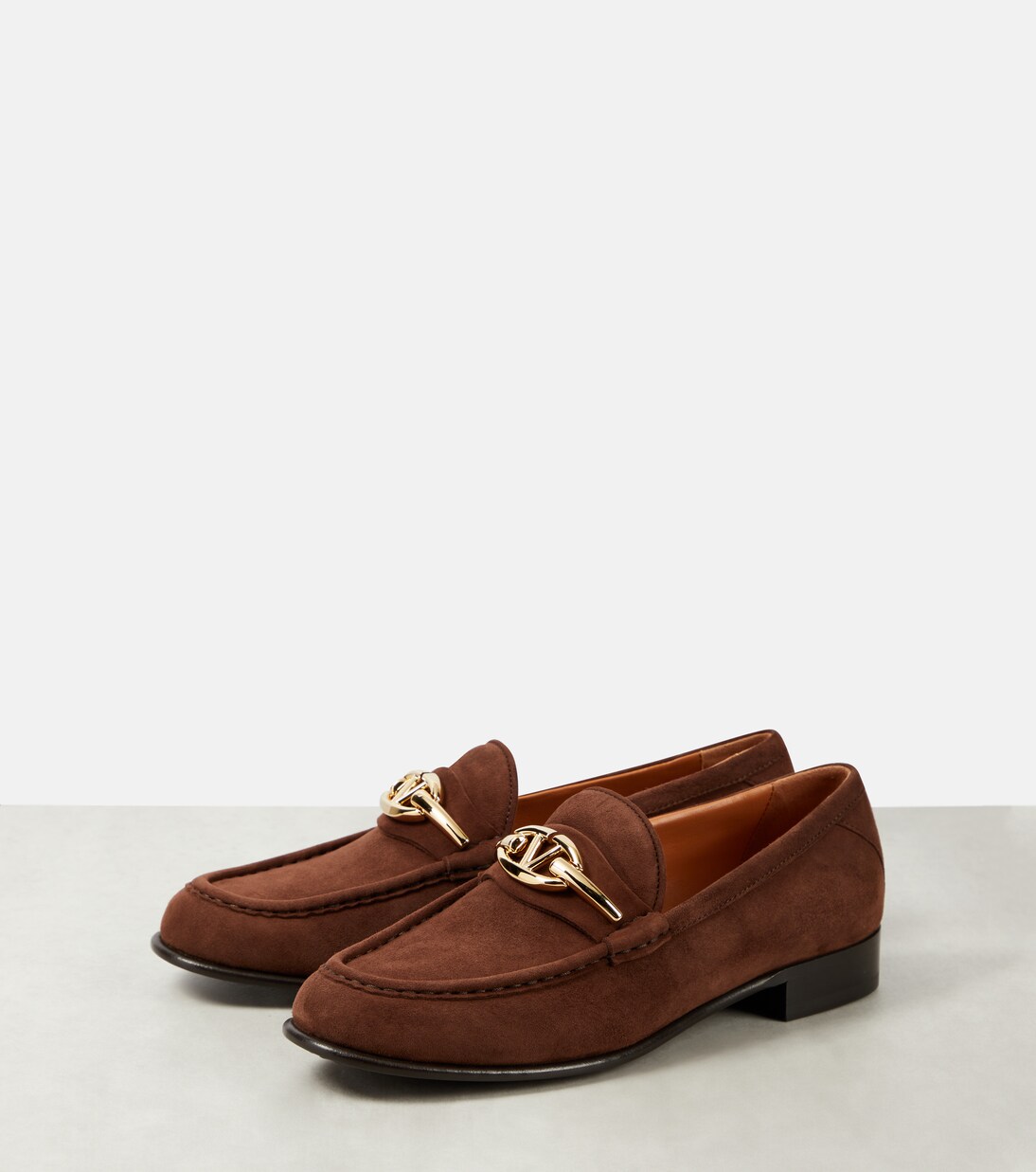 VLogo Gate suede loafers in brown - Valentino Garavani | Mytheresa