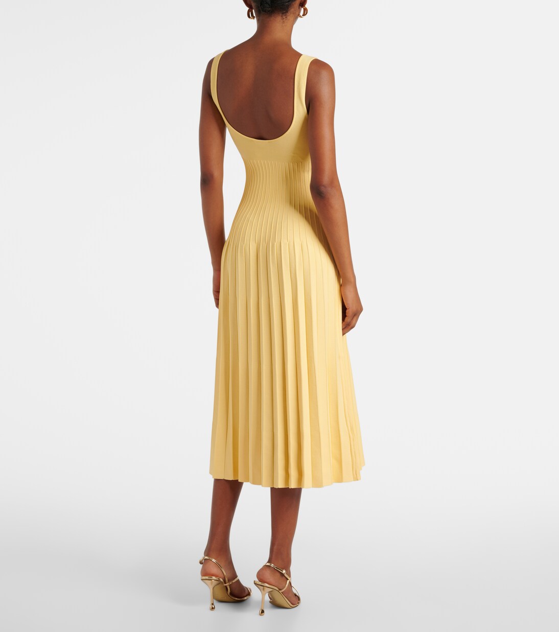 Ellison pleated midi dress in yellow - Staud | Mytheresa