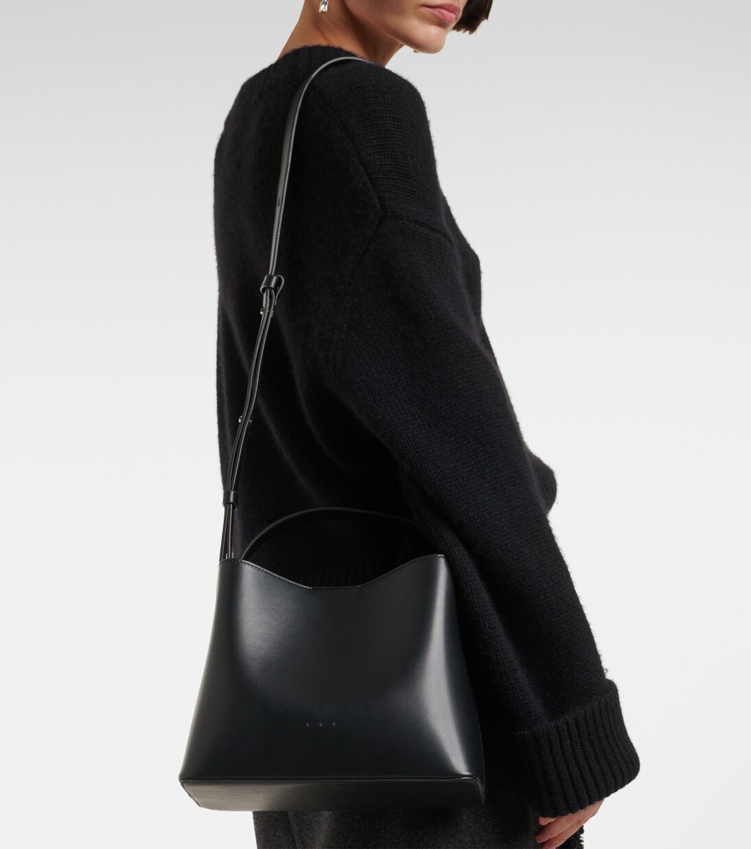 Sac Mini leather tote bag in black - Aesther Ekme | Mytheresa