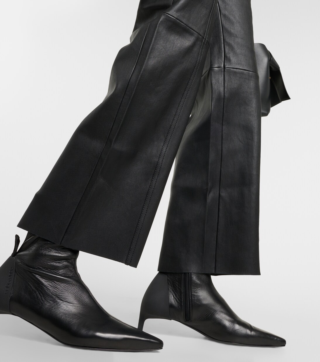 Benny high-rise leather straight pants in black - Stouls | Mytheresa