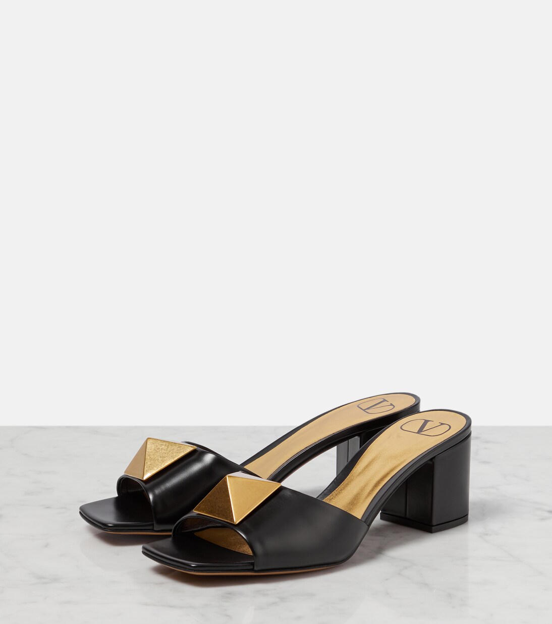 One Stud leather mules in black - Valentino Garavani | Mytheresa