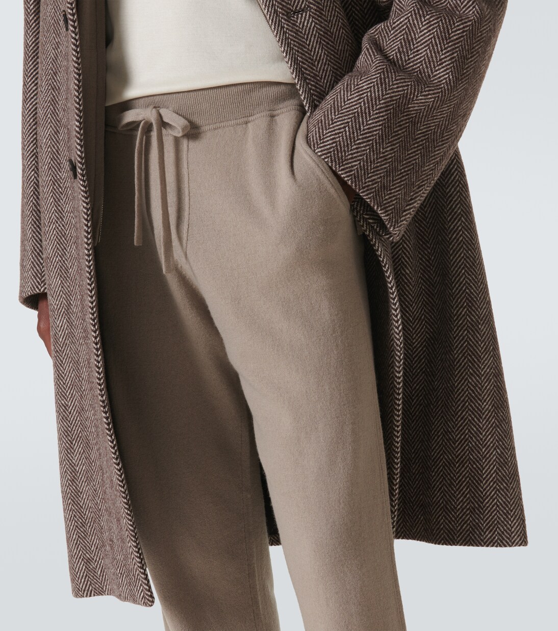 Wool and cashmere sweatpants in grey - Allude | Mytheresa
