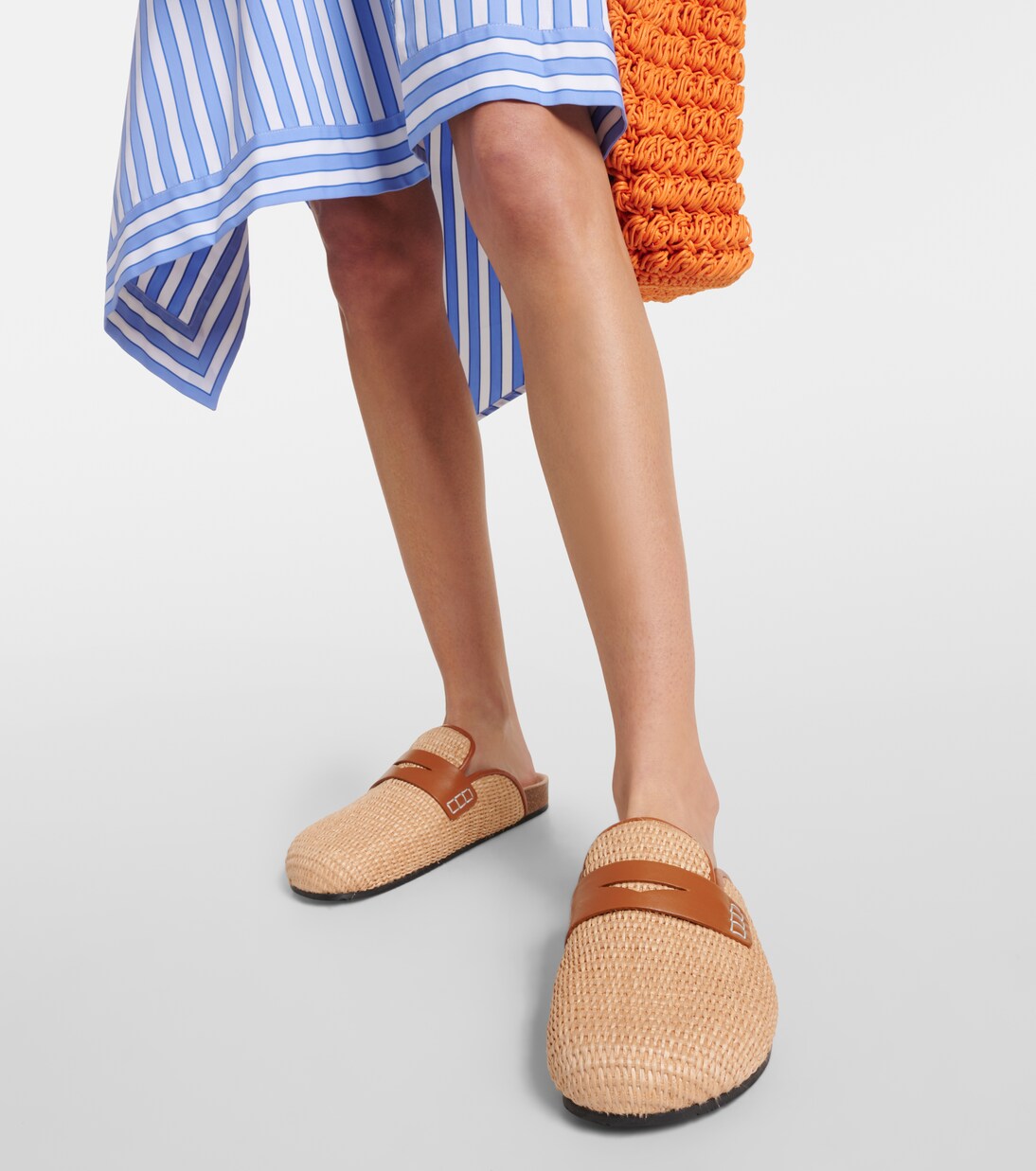 Tess leather-trimmed raffia mules in beige - JW Anderson | Mytheresa