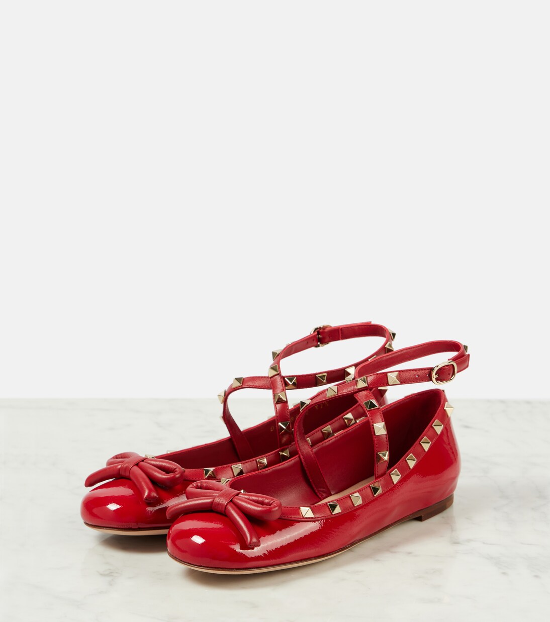 Rockstud leather ballet flats in red - Valentino Garavani | Mytheresa