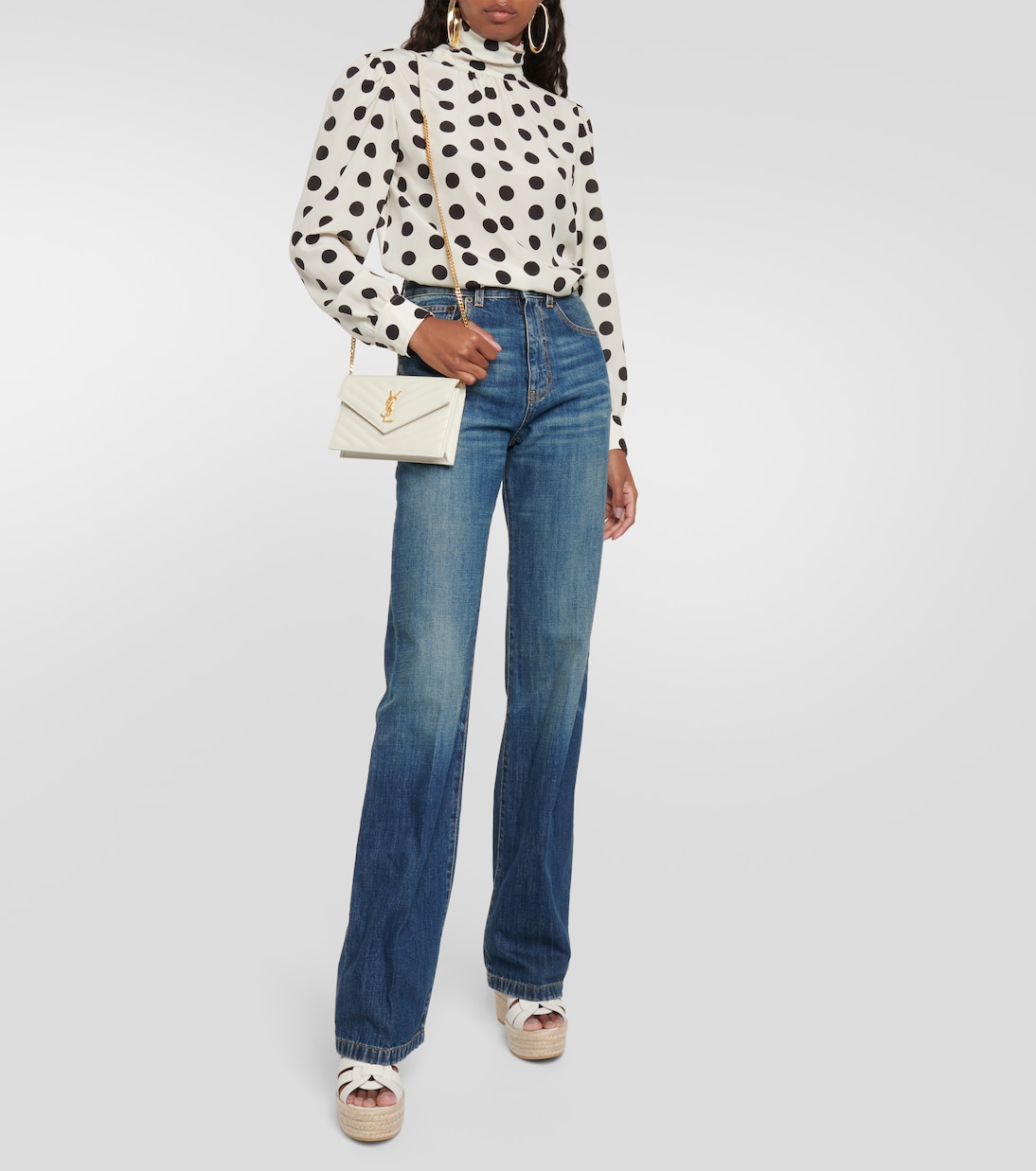 Cassandre matelassé envelope leather wallet on chain in white - Saint ...