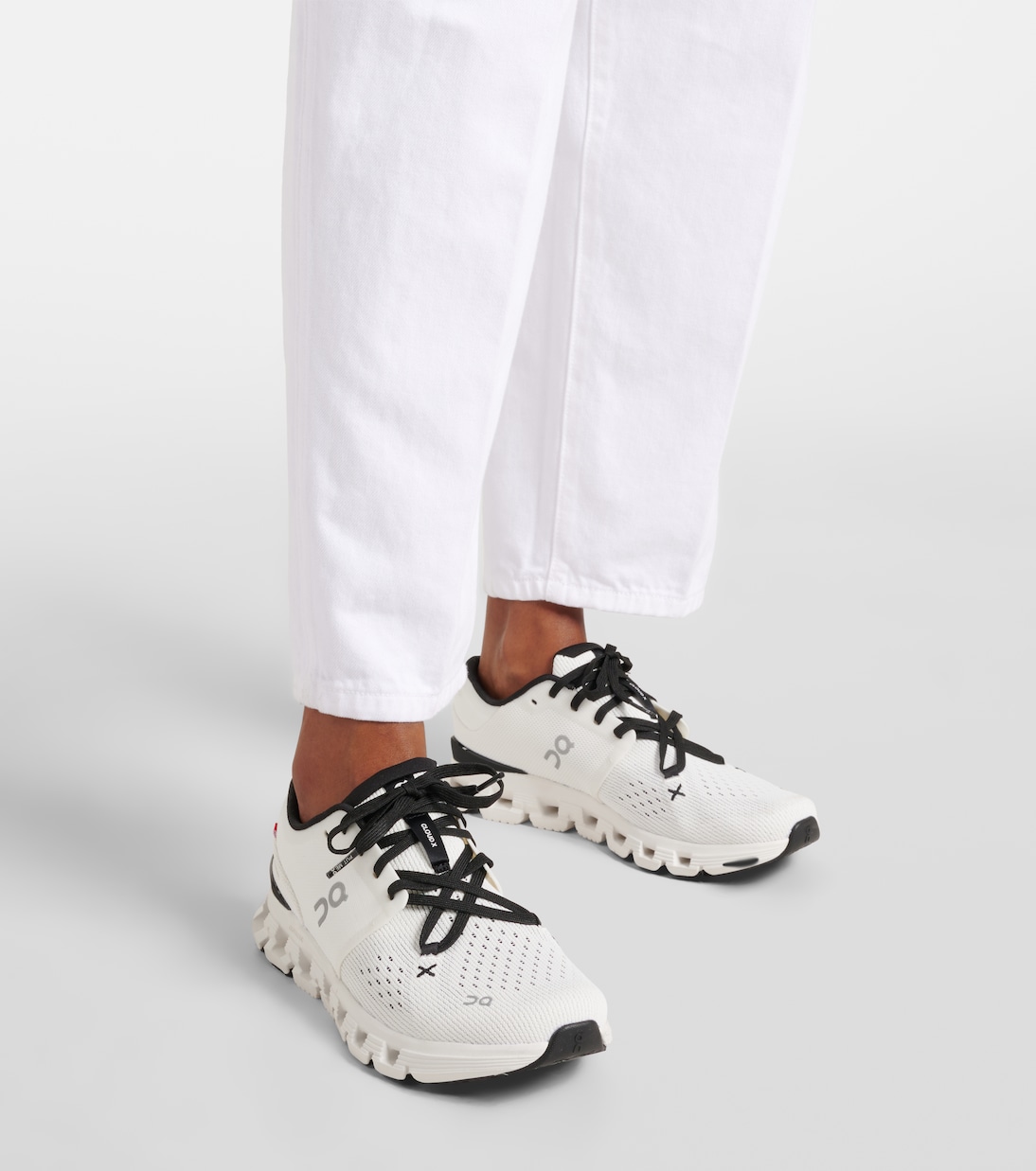 화이트 Cloud X 4 스니커즈 - On | Mytheresa