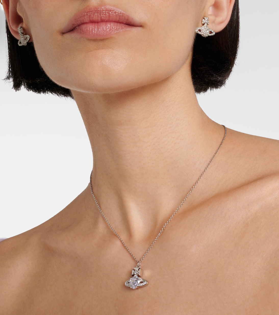 실버 Grace Orb 임벨리시드 이어링 - Vivienne Westwood | Mytheresa