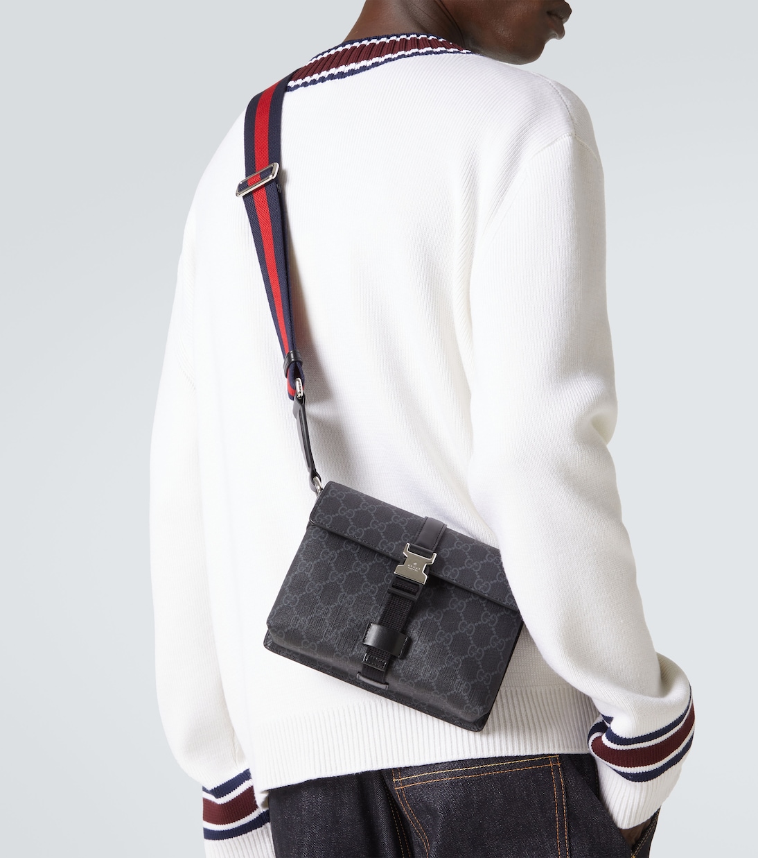 GG Super Mini leather-trimmed crossbody bag in black - Gucci | Mytheresa