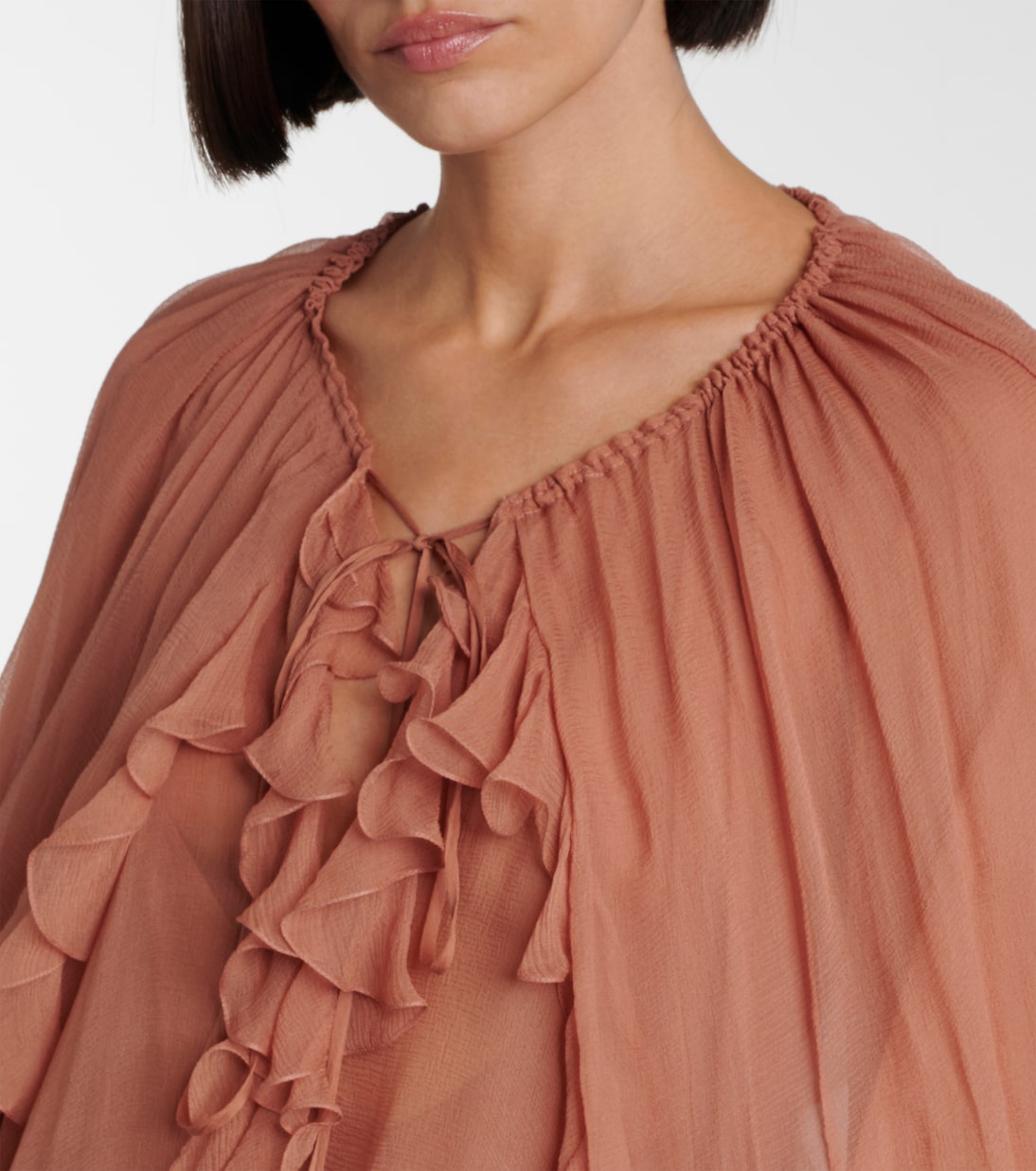 Ruffled silk muslin cape in pink - Chloe | Mytheresa