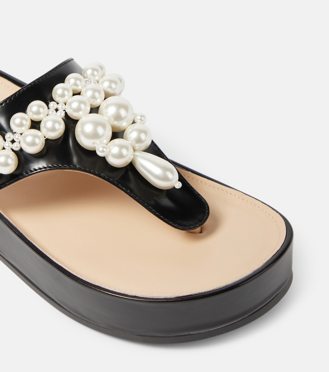 Embellished leather thong sandals in black - Simone Rocha | Mytheresa