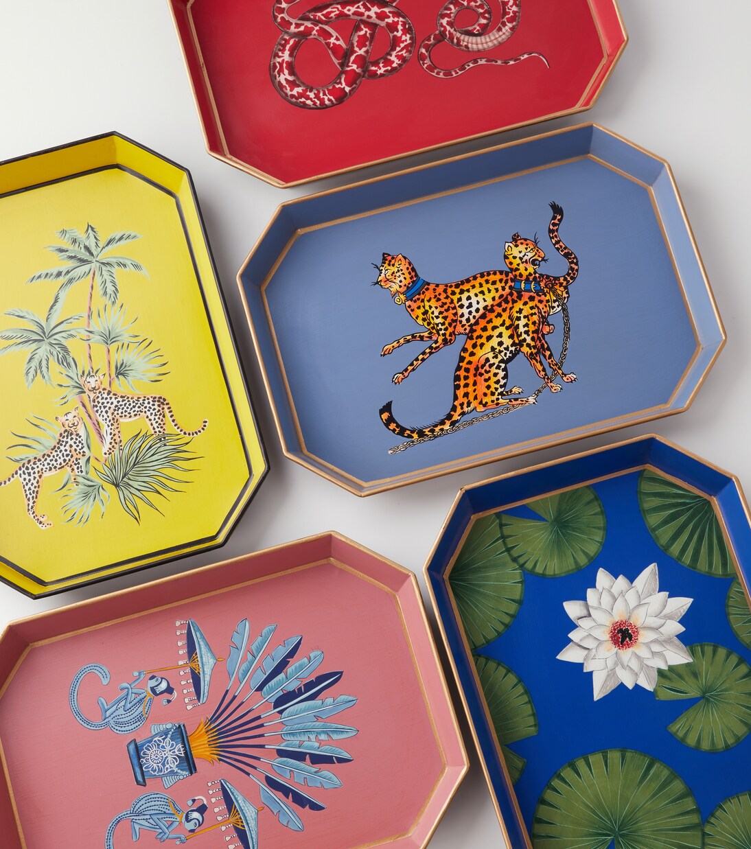 Fauna hand-painted iron tray in red - Les Ottomans | Mytheresa