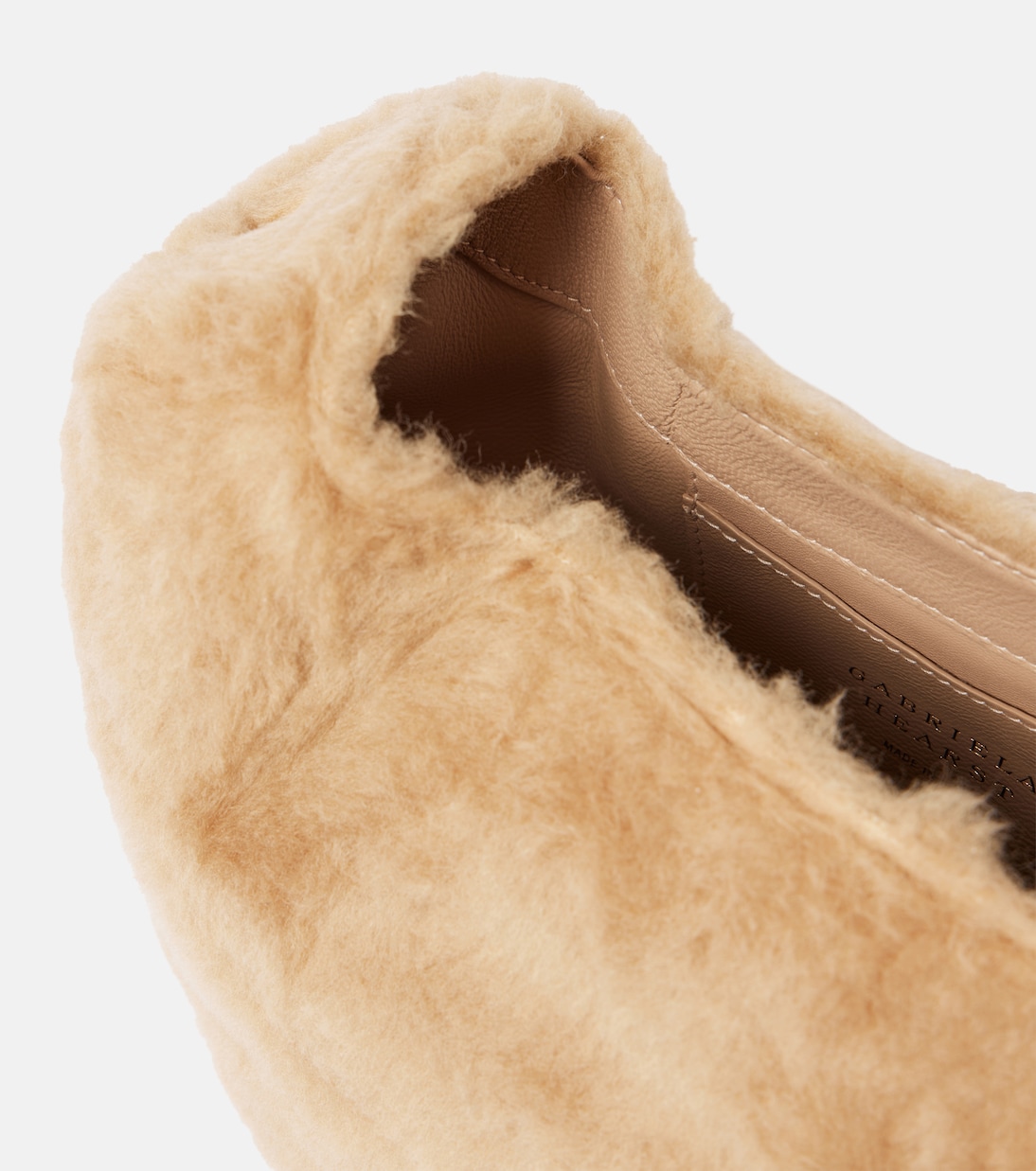 Soft Demi faux shearling clutch in neutrals - Gabriela Hearst | Mytheresa