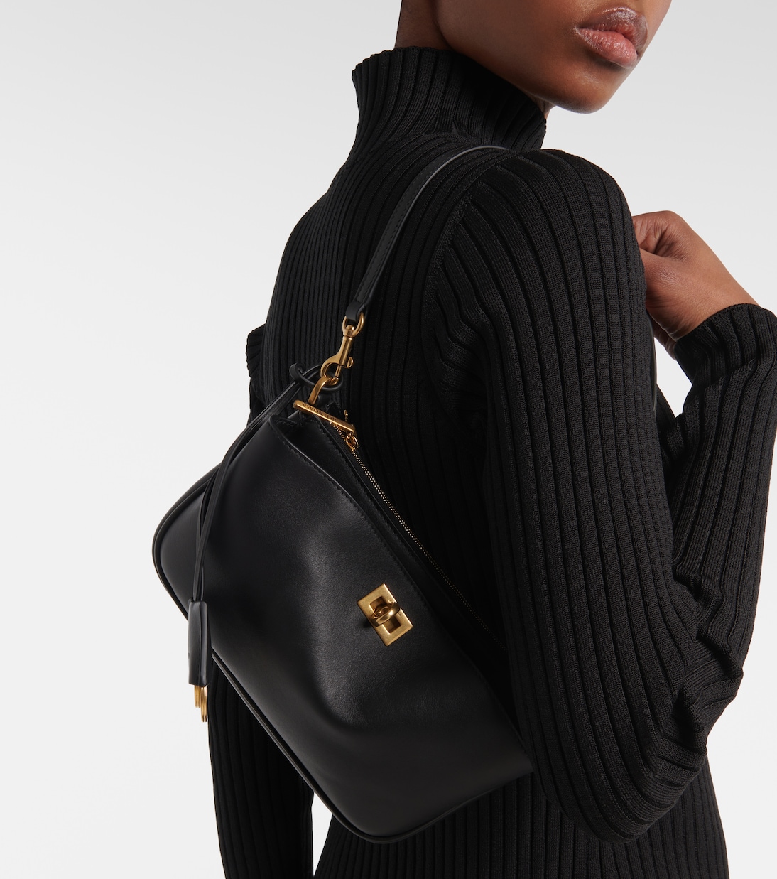 Rodeo Sling Pochette leather shoulder bag in black - Balenciaga | Mytheresa