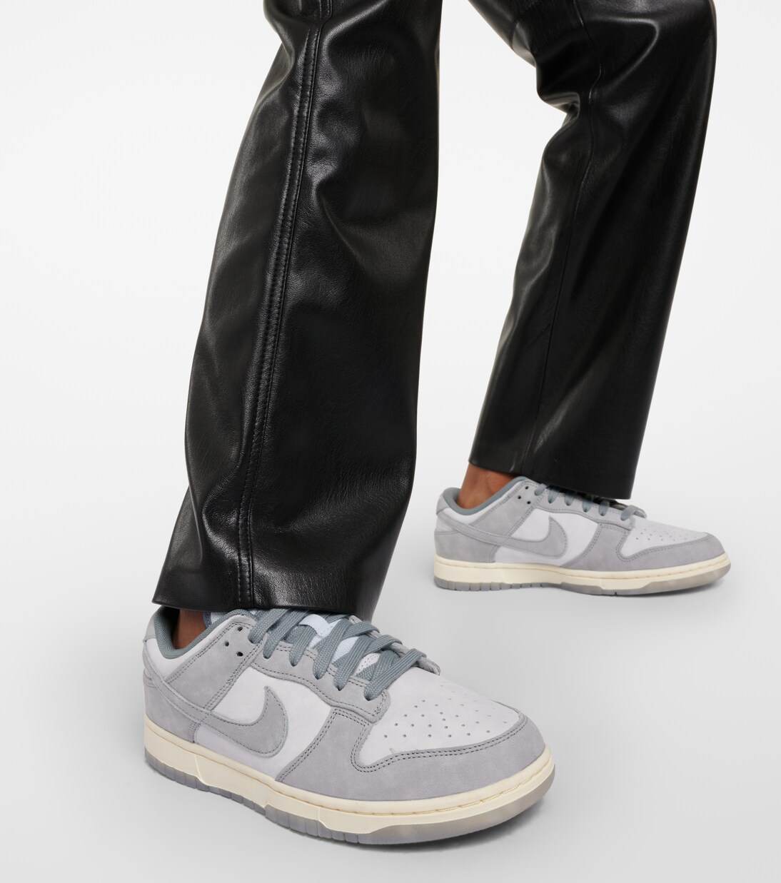 Dunk leather sneakers in grey - Nike | Mytheresa