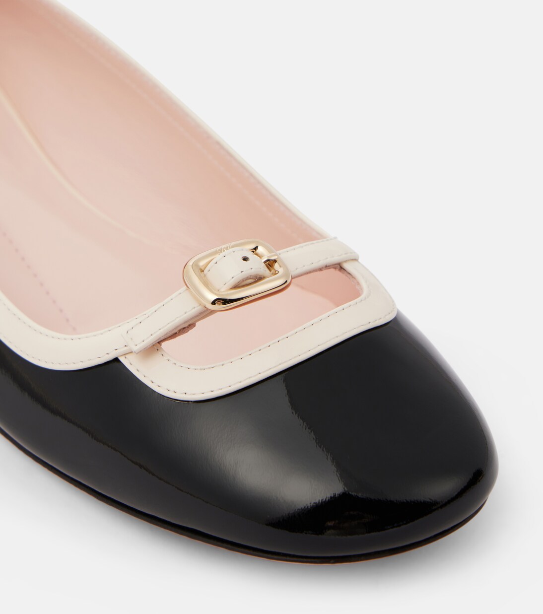 Viv' Podium patent leather ballet flats in black - Roger Vivier | Mytheresa