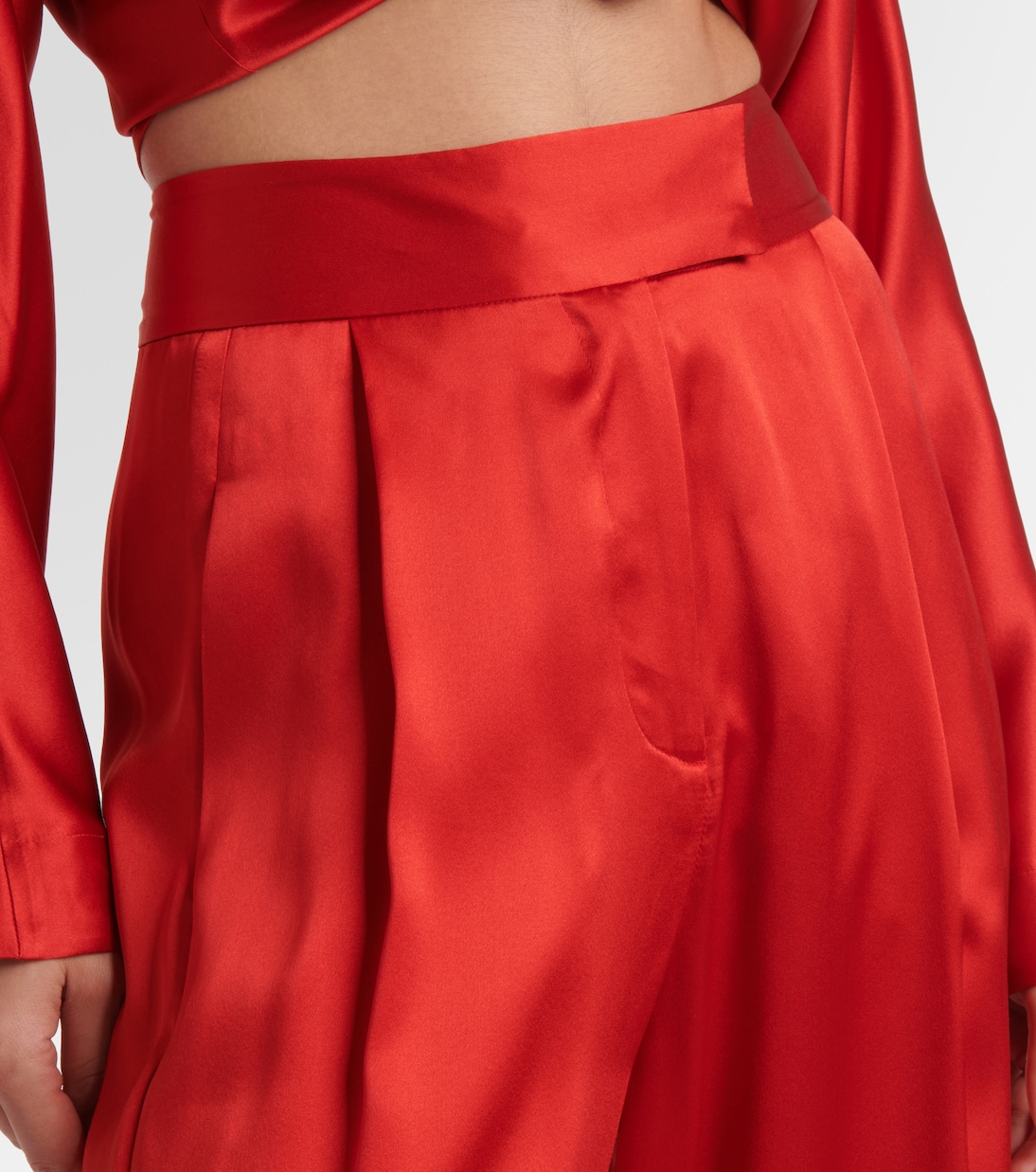 High-rise silk satin wide-leg pants in red - The Sei | Mytheresa