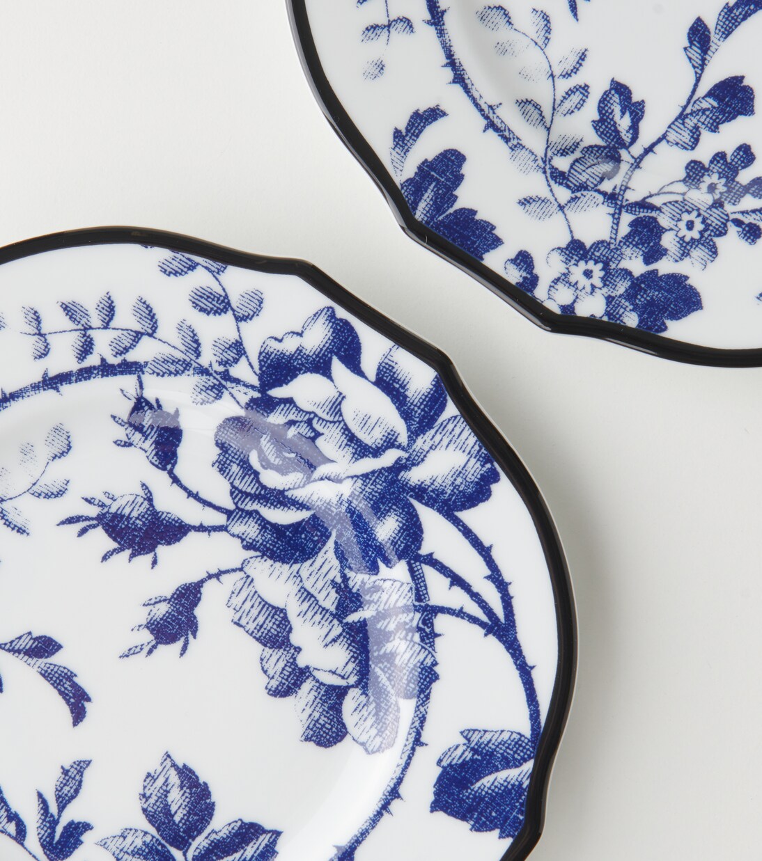 Herbarium set of two accent plates in blue - Gucci | Mytheresa