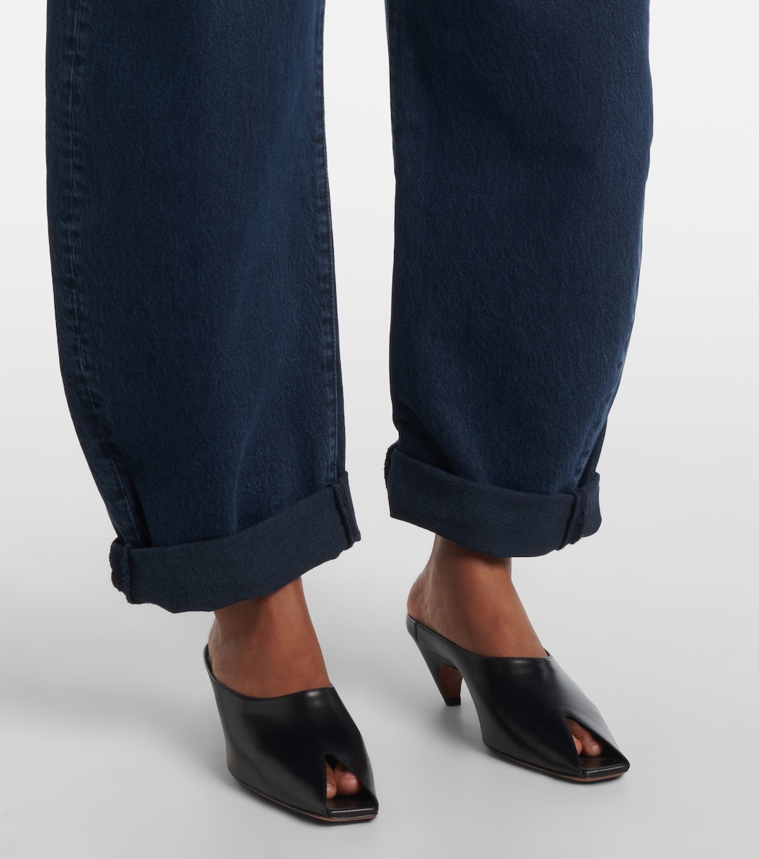 Bubble high-rise barrel-leg jeans in blue - Frame | Mytheresa