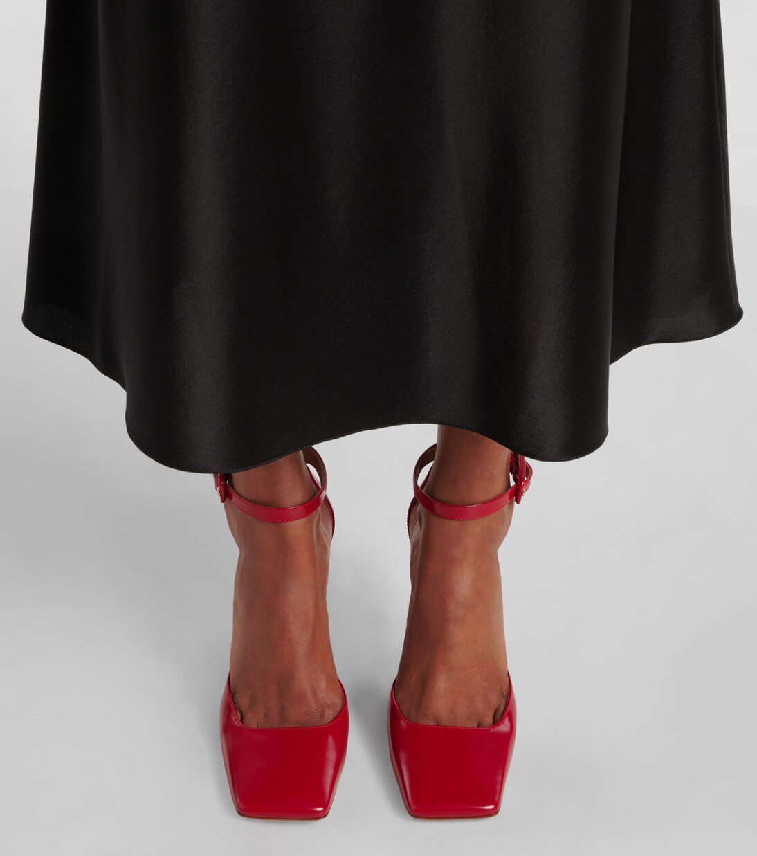 Casey leather d'Orsay pumps in red - Gianvito Rossi | Mytheresa