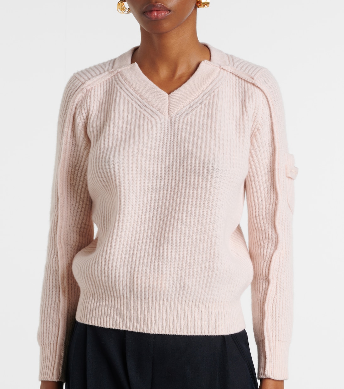 Wool and cashmere sweater in pink - Victoria Beckham | Mytheresa