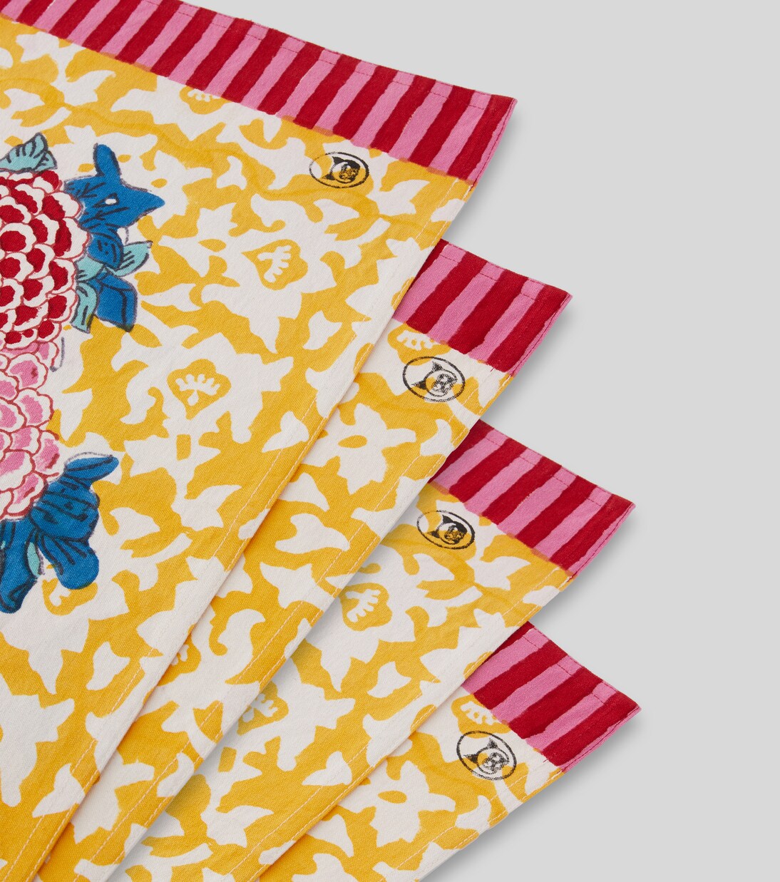 Arabesque Corolla set of 4 placemats in multicoloured - Lisa Corti ...