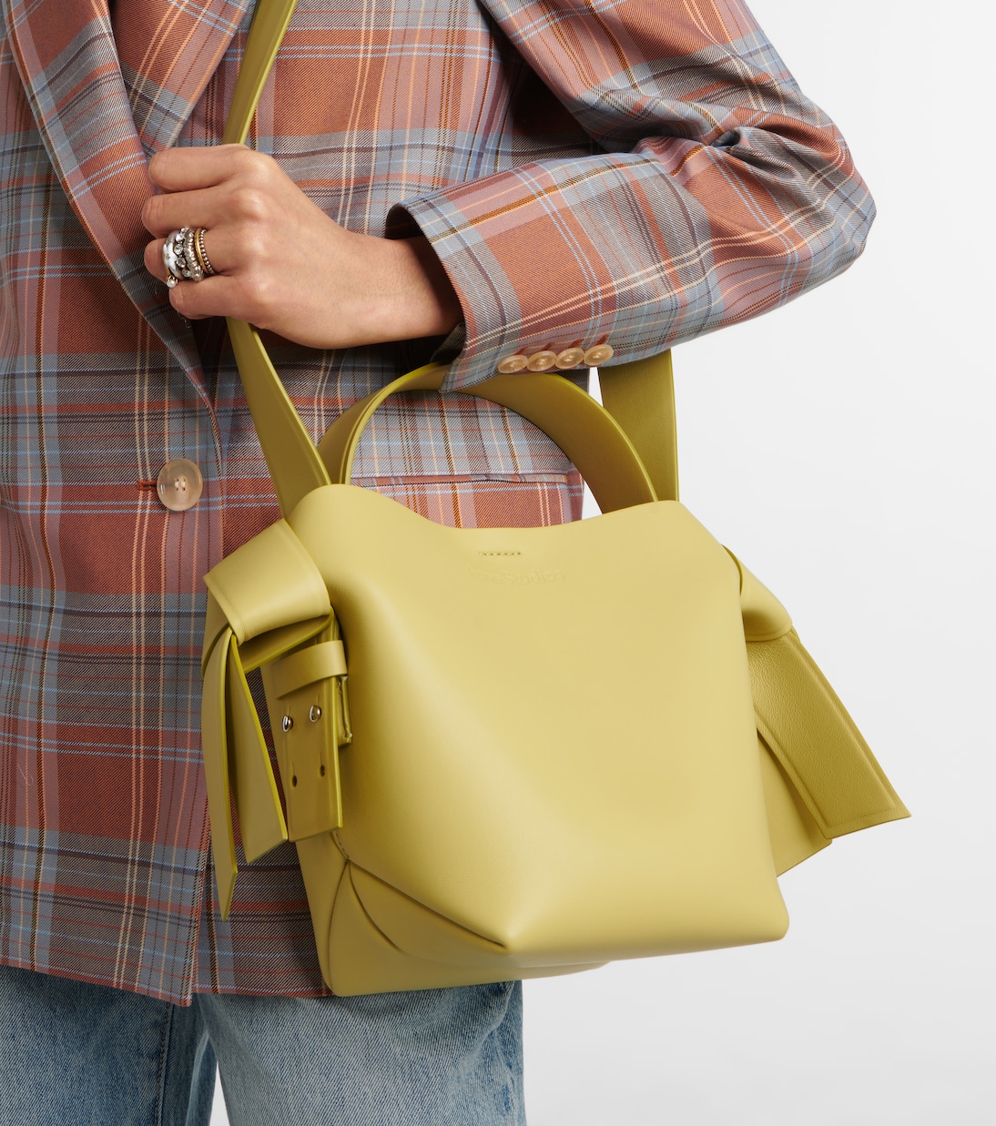 Musubi Mini leather shoulder bag in green - Acne Studios | Mytheresa