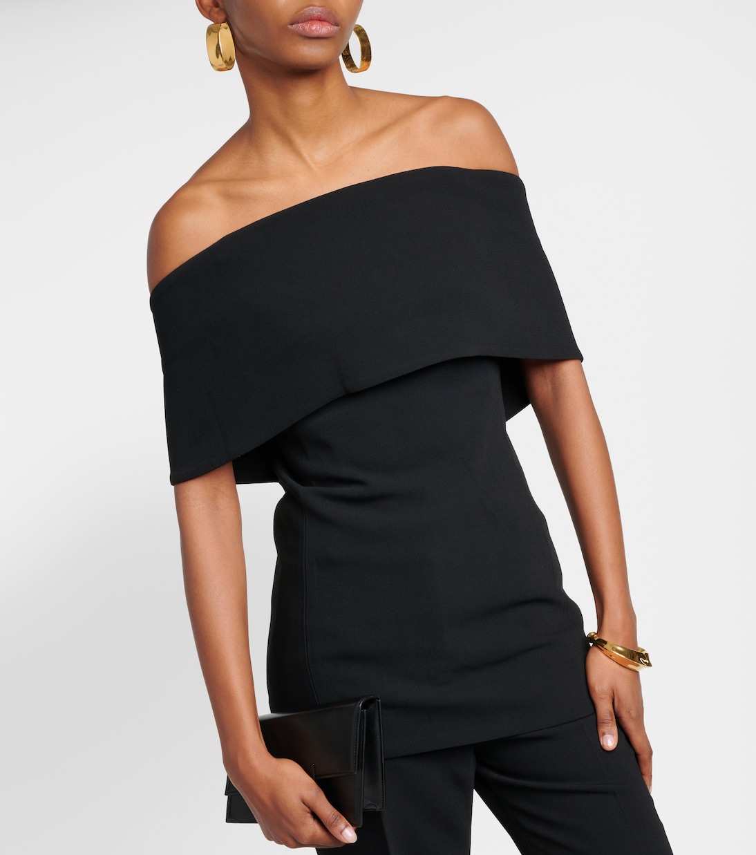 Off-shoulder crêpe top in black - Toteme | Mytheresa
