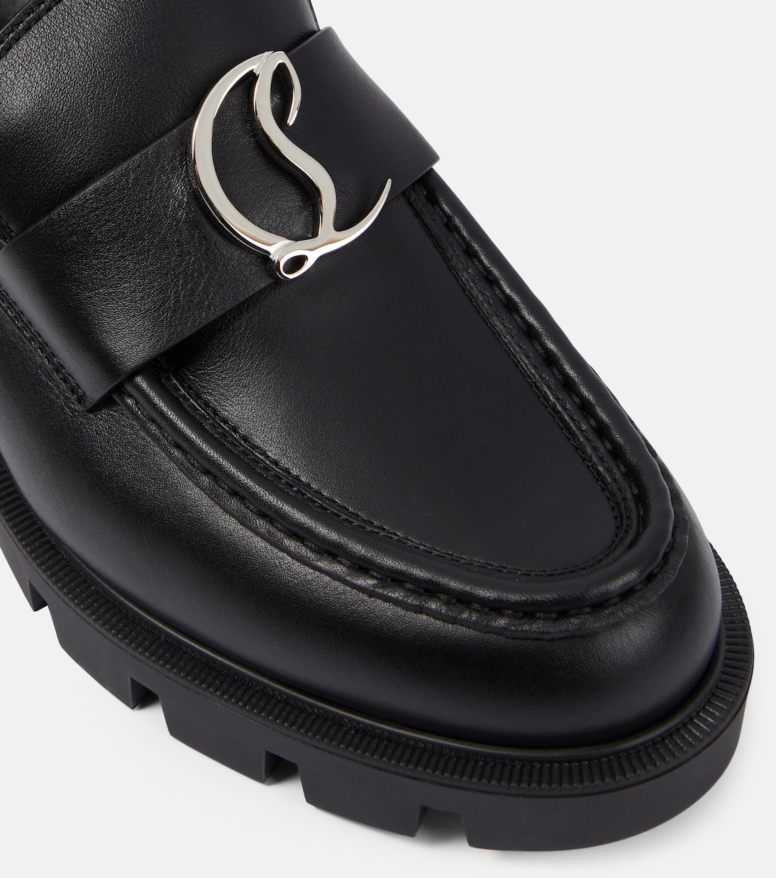 CL Moc Lug leather loafers in black - Christian Louboutin | Mytheresa