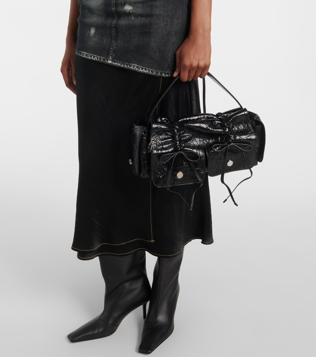 Multipocket leather shoulder bag in black - Acne Studios | Mytheresa