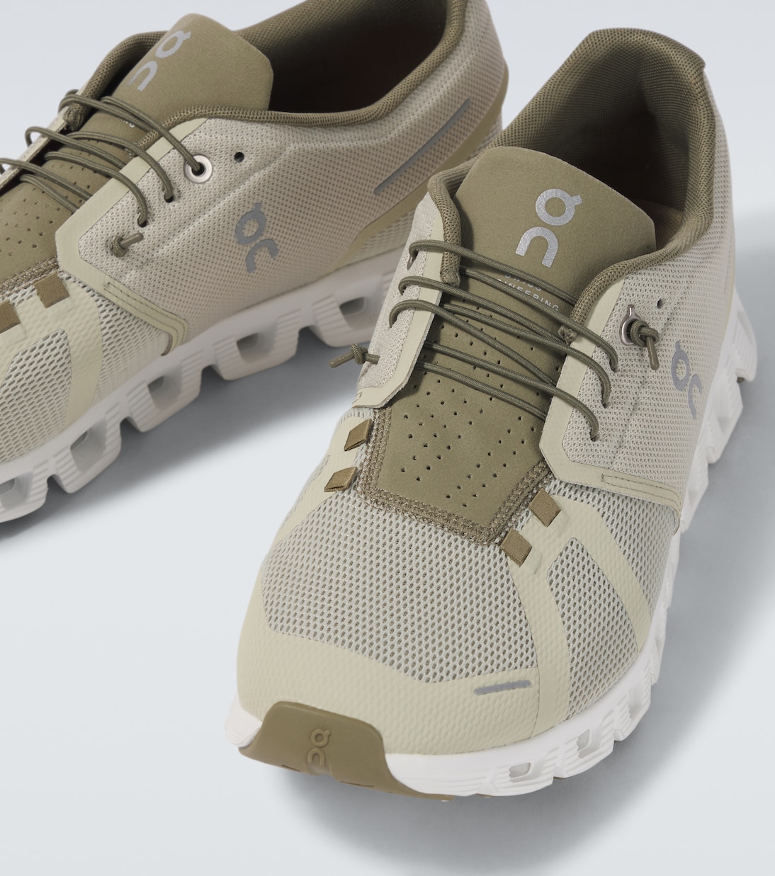 Cloud 5 running shoes in grey - On | Mytheresa