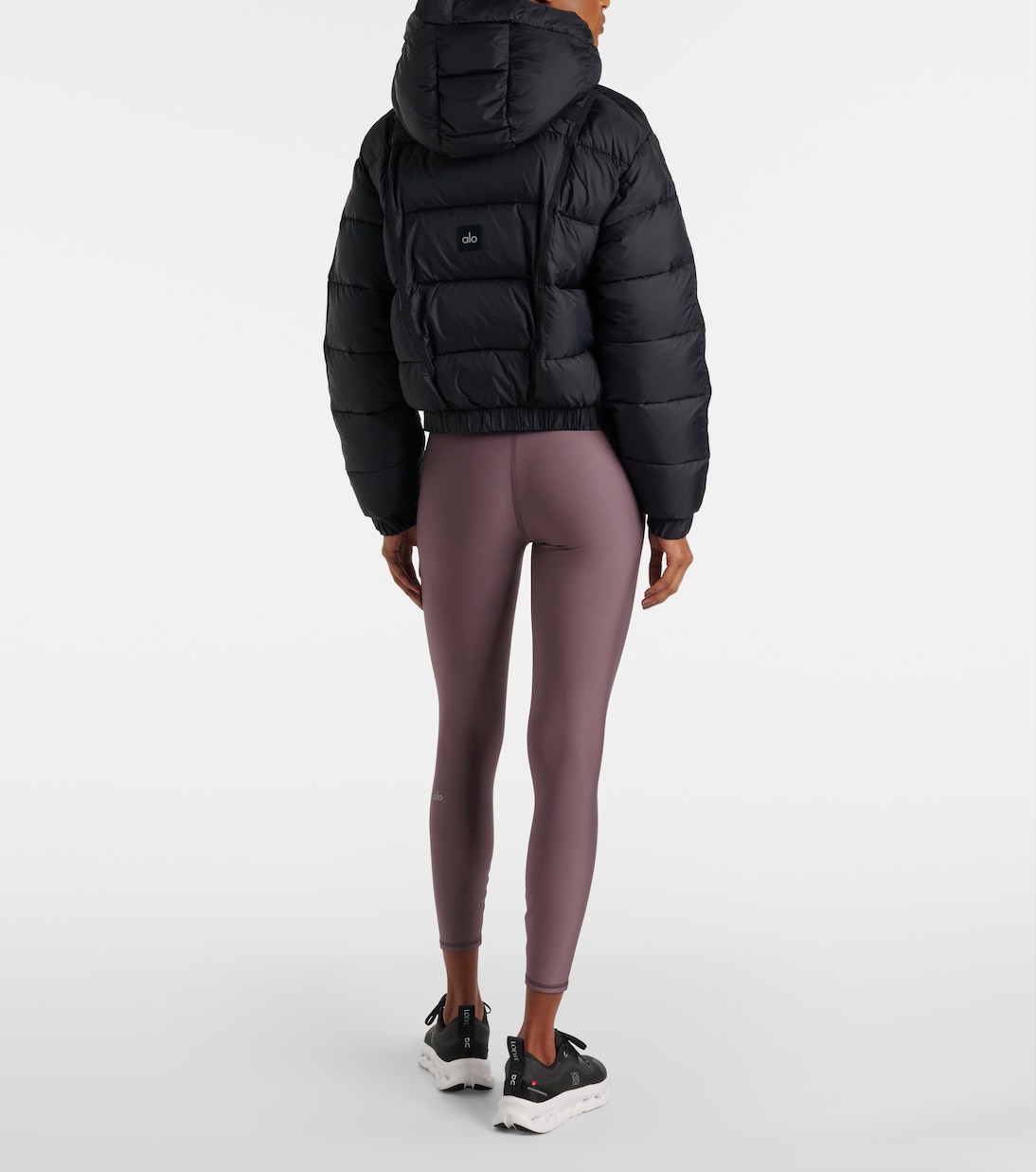 Puffer jacket in black - Alo Yoga | Mytheresa