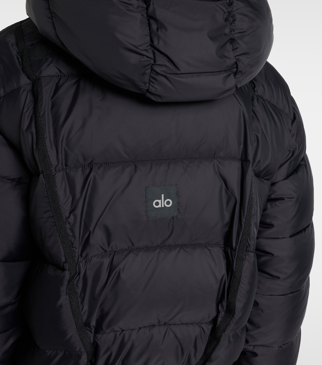 Puffer jacket in black - Alo Yoga | Mytheresa