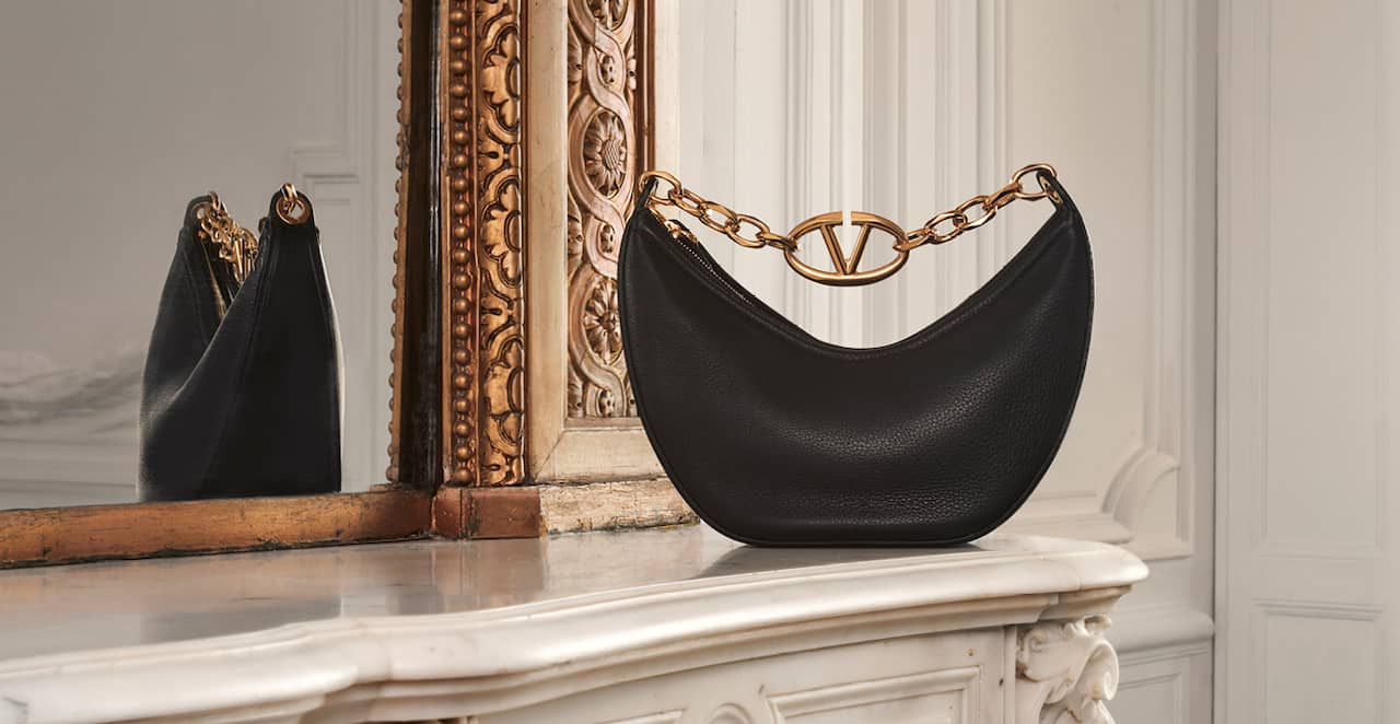 Magda Small floral-appliqué satin bucket bag in pink - Magda Butrym ...